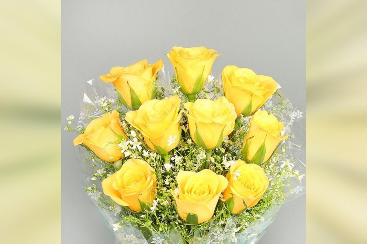 Send a simple 12 Yellow Roses & 'Dad' Butter scotch cake (500 gms ...