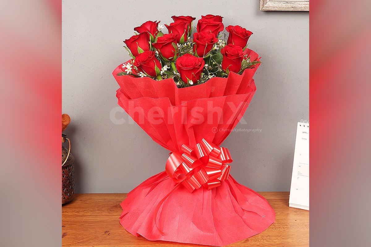 Send a simple 12 Red Rose with a chocolate truffle cake (500 gms ...