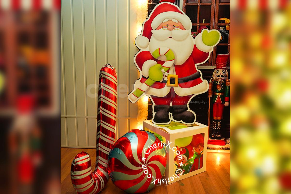 Add a magical touch to your gathering with this gorgeous Santa ...