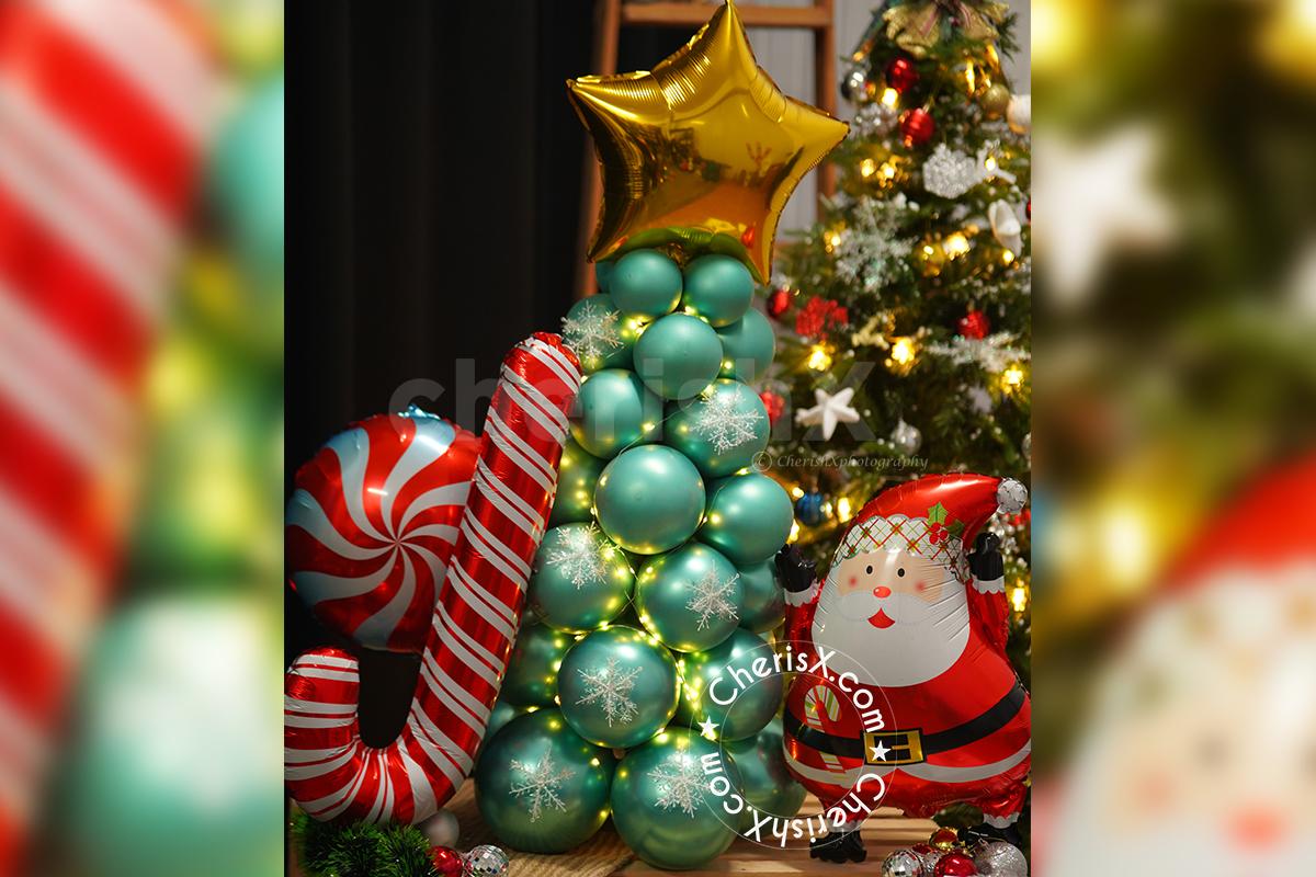 A Christmas Tree Balloon Bouquet is a great way to add a special touch ...
