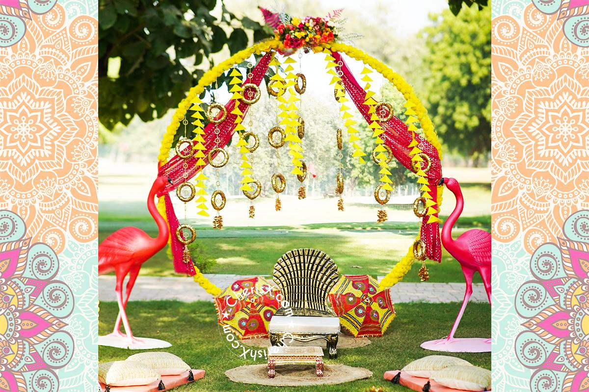 Make a statement with the beautiful and stylish Golden RIng Decor ...
