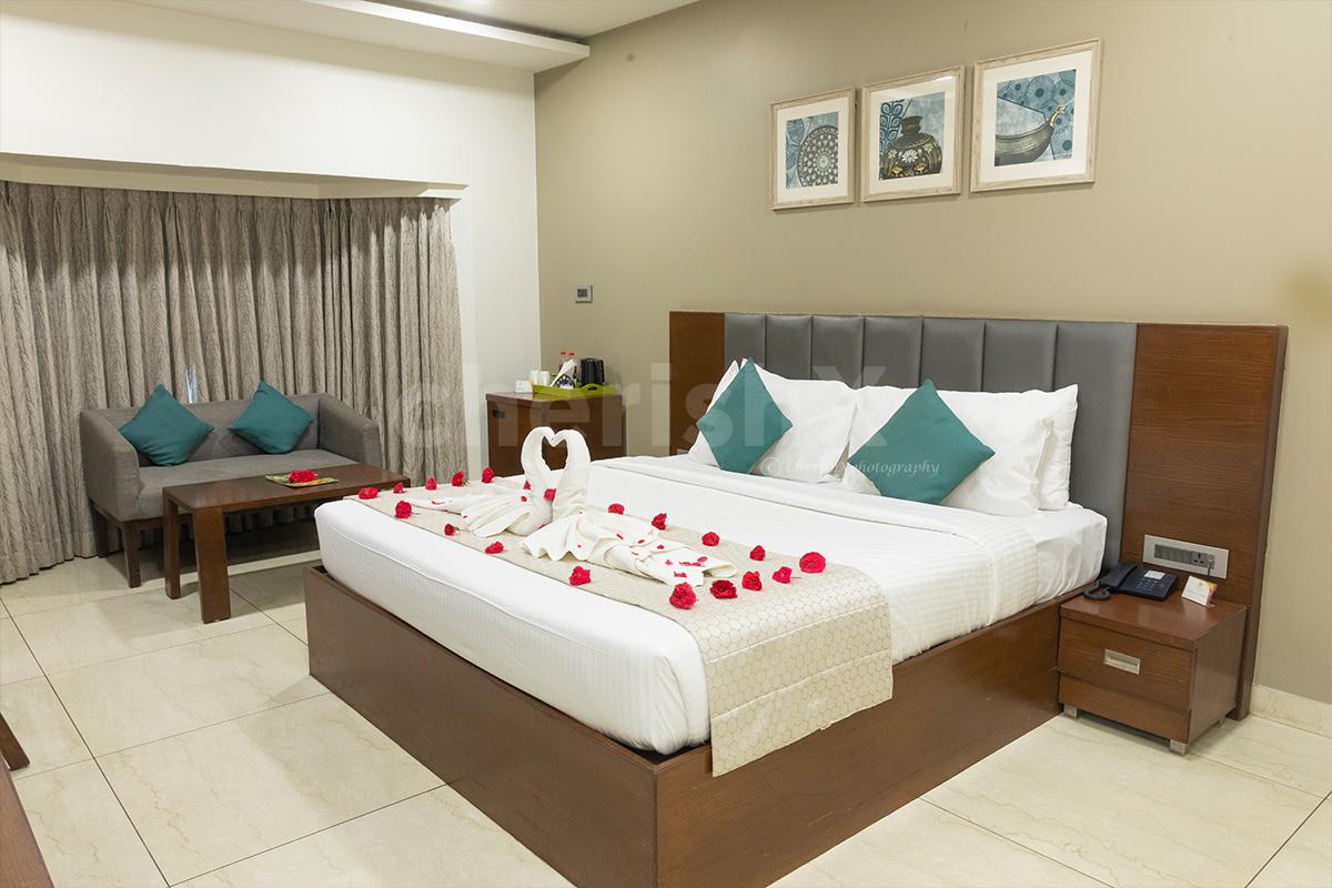 Celebrate a special occasion in grandeur with an exclusive candlelight ...