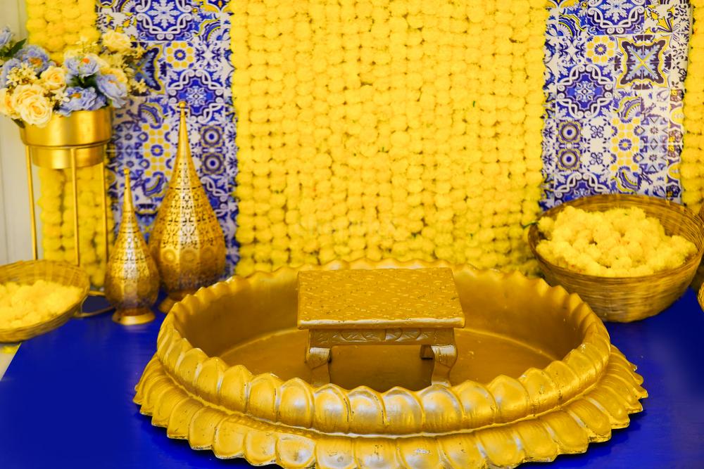 Bringing you the rich colours and design of the Mediterranean region ...