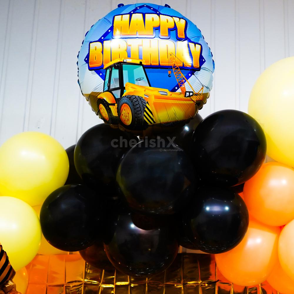 For children who love anything construction, choose our stunning JCB ...