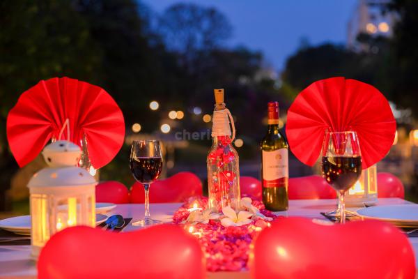 Your search for the best candlelight dinner experience ends here at ...