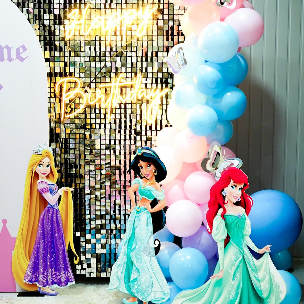 The stunning princess décor with sparkle silver sequins is a theme ...
