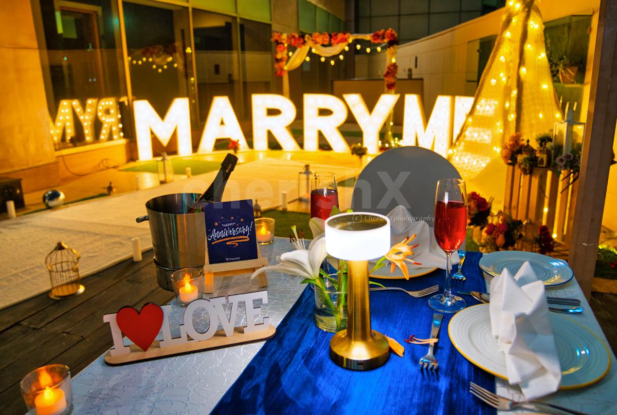 Dreamy romantic poolside proposal dining at Radisson, Udyog Vihar ...