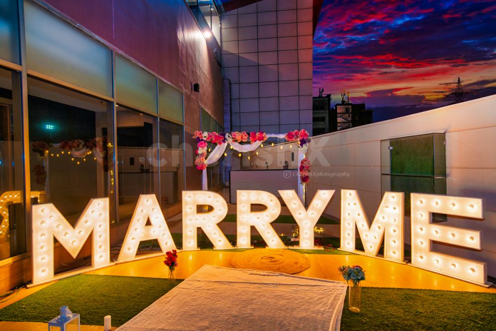 Dreamy romantic poolside proposal dining at Radisson, Udyog Vihar ...