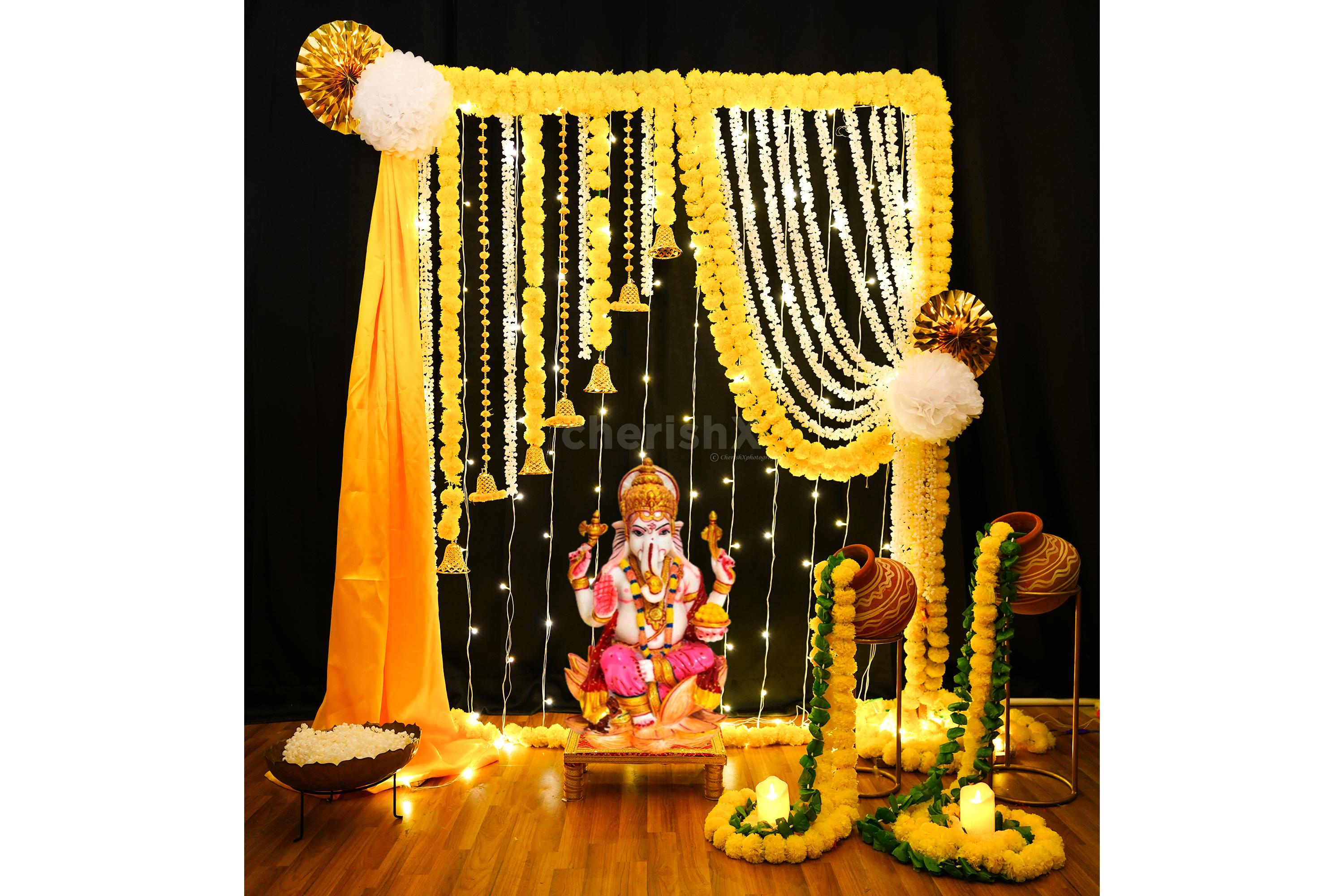 Ring In Festive Decoration At Home With A Bright Garland-Themed ...